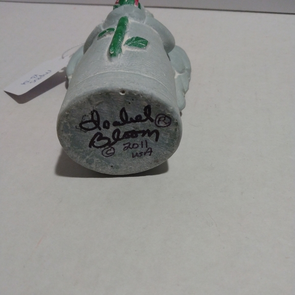 Accents | Isabel Bloom Angel With A Rose 211 | Poshmark